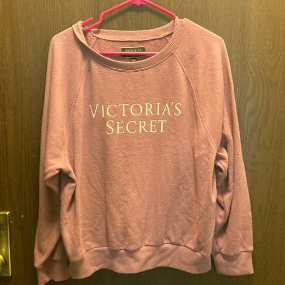 Victoria's Secret | Tops | Victoria Secret L Top | Poshmark